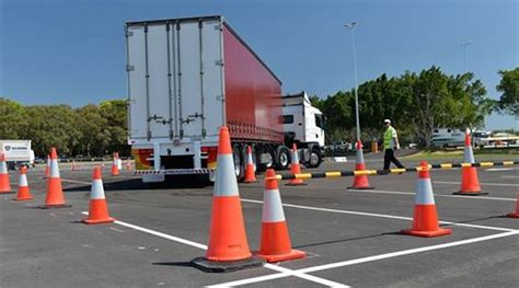 Why ‘avoiding Fixed Object Collisions Isnt Really A Course Fleetowner