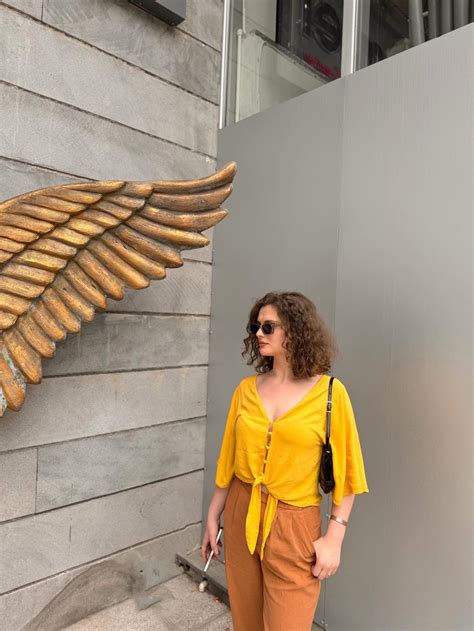 მიდის სანახავად 😂