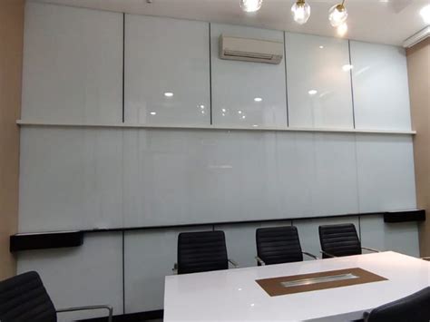 Glasstone Standard Kaca Back Painted Dari Himalaya Abadi