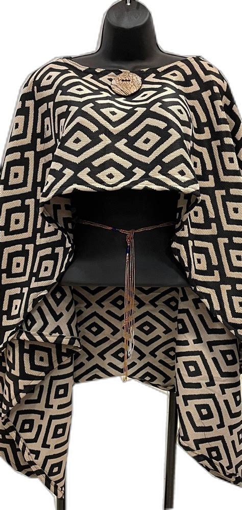 Pin By Aabbccdd On Outfits African Afrocentric Fashion African