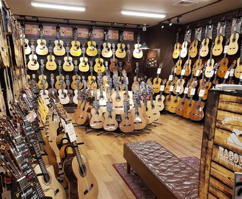 Kurosawa Gakki Nagoya Store Valencia Guitars