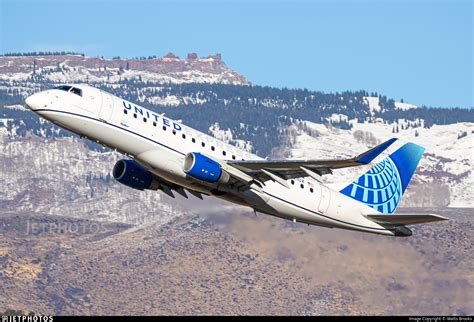 N611ux Embraer Erj 170 200ll United Express Skywest Airlines
