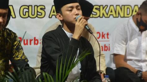 Berita Profil Singkat Gus Azmi Hari Ini Kabar Terbaru Terkini