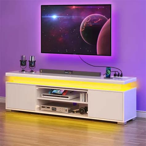 Mueble De Para Tv De 65in Con Luces Led Y Tomas De Corriente Meses
