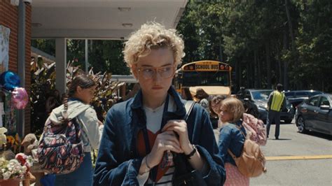 ‘weapons Movie Review Zach Creggers Creepy Sophomore Is Diabolically