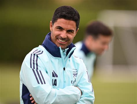 Man United Join Arsenal In Race To Sign World Class £60m Midfielder