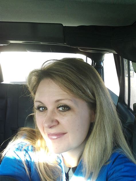 Sara Barnard Author Of A Heart On Hold