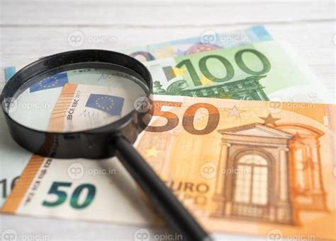 خرید و قیمت دانلود عکس ذره بین بانکی پس زمینه اسکناس یورو ترب