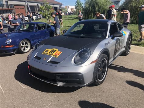 I Saw A Singer And Dakar R Porsche