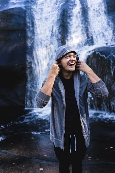 무료 이미지 겨울 소녀 사진술 초상화 모델 봄 유행 푸른 의류 검은 시즌 드레스 아름다움 사진 촬영