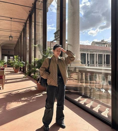 Nữ Chính Siêu Phẩm Netflix Celebrity Trở Thành Đại Sứ Toàn Cầu Thương Hiệu Gucci