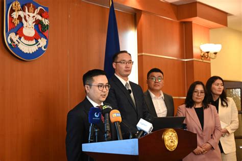 Метроны шугам Толгойтоос Амгалан хүртэл 17 7 км урт үргэлжлэхээс 6 6 км нь газар доогуур хийгдэнэ