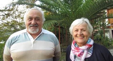 Şehsuvar Aktaş ın babası ve üvey annesi yangında öldü