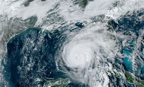 Bob Brecks Blog Rafael Moving Over Loop Current Approaching Cat 3