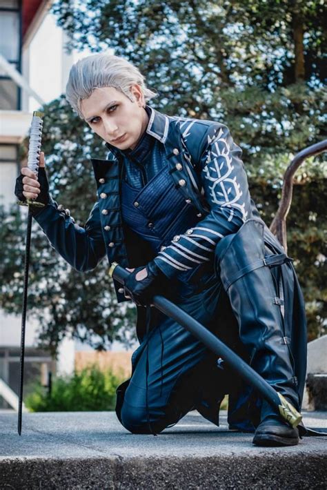 Vergil Cosplay Dmc 5 By Riverasdiego On Deviantart