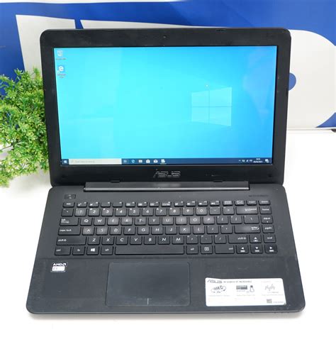 Jual Laptop Bekas Asus X W Blok A Com