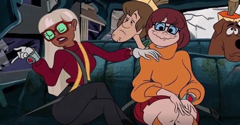 Velma Assumidamente L Sbica Em Novo Filme Do Scooby Doo