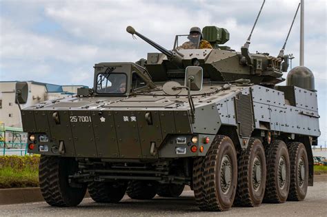e 2 e 3b（aaニキ） on twitter 装甲車 軍用車両 陸上自衛隊