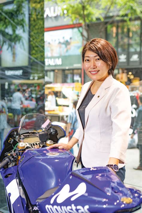 야마하 모토gp 머신 명동에 나타나다 월간모터바이크