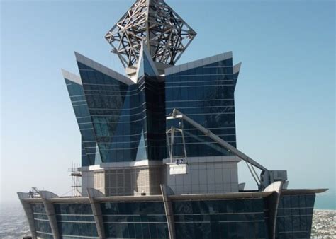 Spotting An Unsafe Facade Access Situation At A Potential Customer Facade Access Equipment