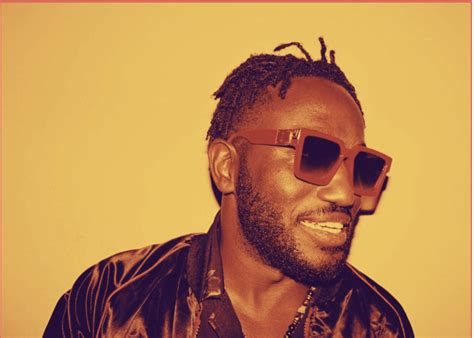 Sheen Magazine Hannibal Buress Aka Eshu Tune To Headline Chicago