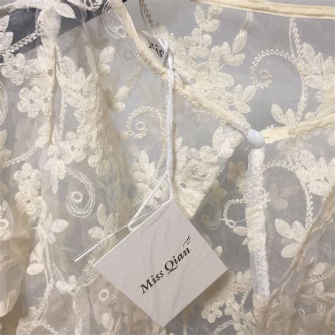 꽃무늬시스루블라우스 여리여리여신룩 개강룩 나시포함세트상품 광주광역시 광산구 쌍암동 비즈프로필