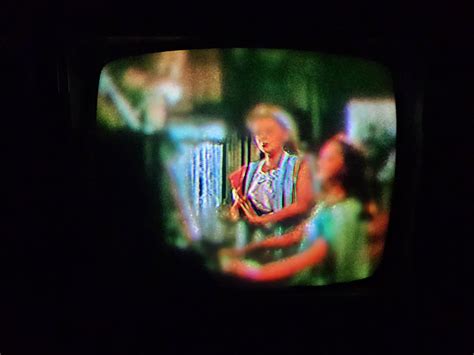 Obsession Dump Restoring A 1966 Rca Color Tv Bad Cataract Safety Glass Glue Breaks Down