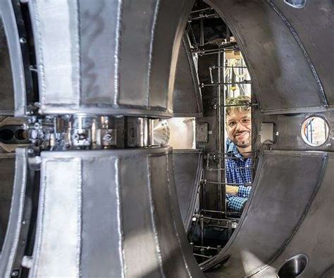 Liquid Lithium On The Walls Of A Fusion Device Helps The Plasma Within