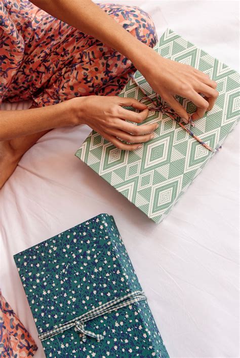 Try Ons With Frances Mirth