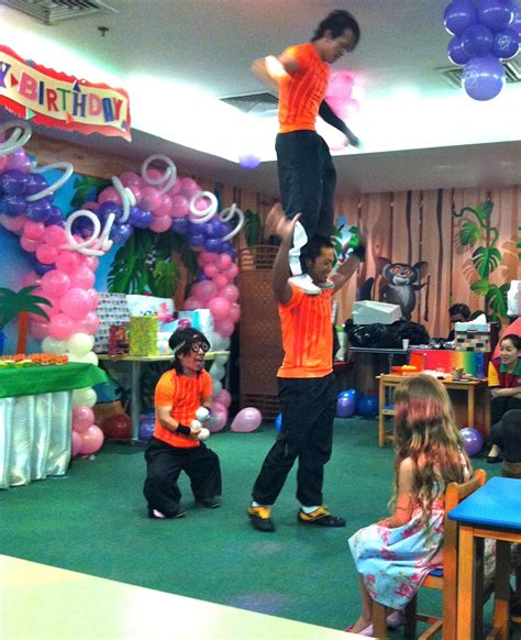 A Dwarf Tossing Party