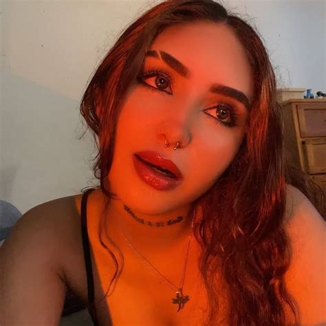 Esmeraldaaa Esmeraldavalenciaaa On Threads