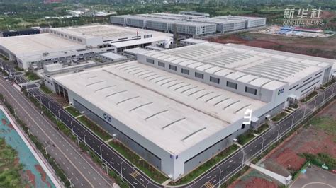 生产一线见闻丨向智竞速！看智能制造如何拉动县域经济增长 凤凰网视频 凤凰网