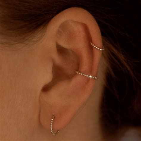 14k Lasso Hoop Mod Jo