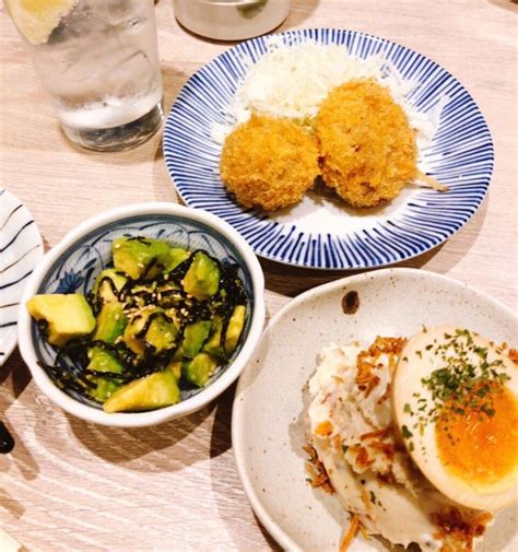 【昼飲み】千住メンチ館のおすすめメニュー写真紹介！名物「千住メンチ」や店舗情報も！ せんじゅいんぐ