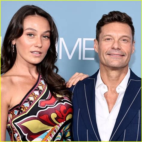 Who Is Ryan Seacrest Dating Find Out More About The Dick Clarks New Years Rockin Eve 2026