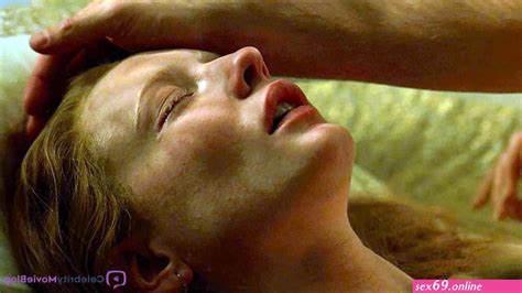 Cate Blanchett Nude Sexy Photos