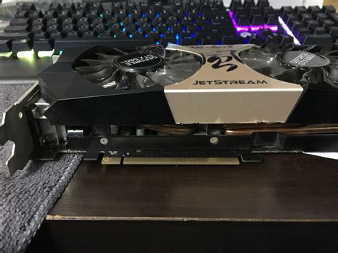 การ์ดจอผมมีอาการผิกปกติ ใครรู้ช่วยดูที่ครับ เว็บบอร์ด Php เว็บส่งเสริมการเรียนรู้ Hosting Crm