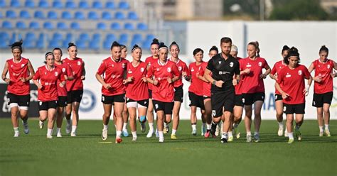 ქალთა ნაკრები საკვალიფიკაციო ეტაპის მატჩებისთვის მზადებას განაგრძობს ეროვნული ნაკრები