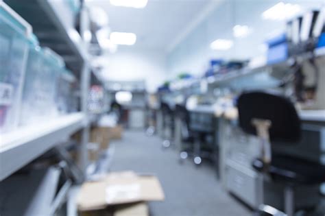 기술 회사 내부의 R D 실험실 및 선반 Defocused 배경 효과 0명에 대한 스톡 사진 및 기타 이미지 0명 Advertising Week 가정의 방 Istock