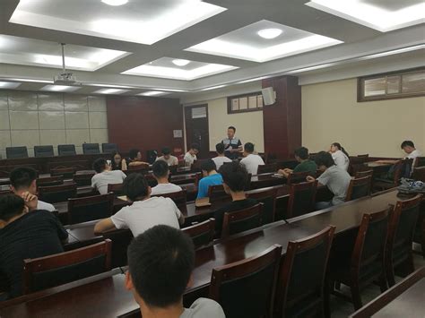 数信学院举办专业专场求职交流会 河南理工大学数学与信息科学学院