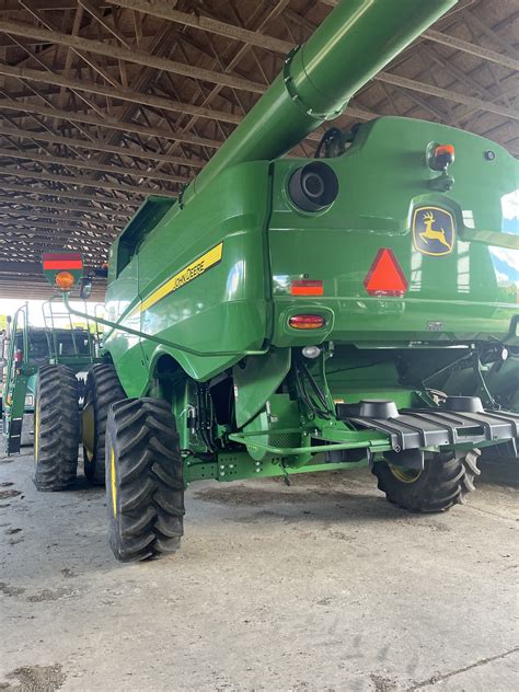 John Deere S Combines Jonesville Mi