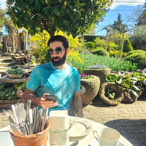 Ninia ჩემი შაკო აღარ გვყავს 3 წლის წინ გავიცანი მიმძიმს მასზე წარსულში საუბარი მაგრამ ვინც