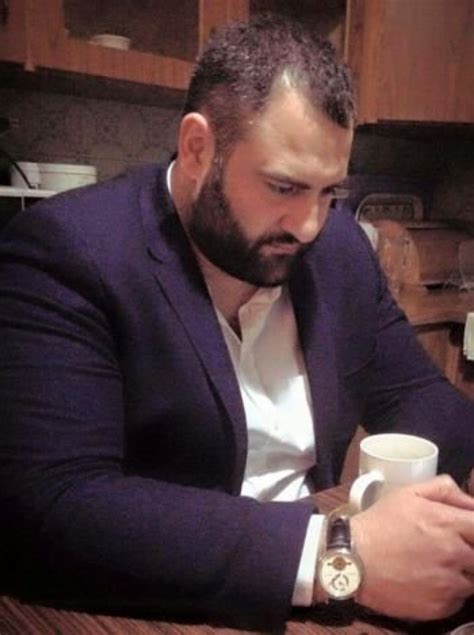 აი მაგ ხალხს მინდა გითხრათ თქვე დედა დიდხანსაცოცხლებო