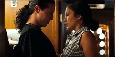 Selena Quintanilla And Chris Perez Things To Know About Their Love Story Cinemablend