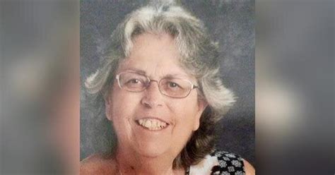 Tribute Wall Candy Lee Roby