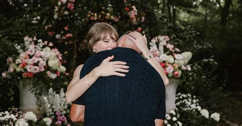 Taylor Swift Just Got Engaged In This Romantic Dress Trend Who What Wear