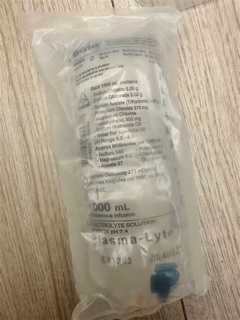 皮下水 Baxter Plasma Lyte 1000ml Exp Aug 2023 寵物用品 寵物家品及其他 Carousell