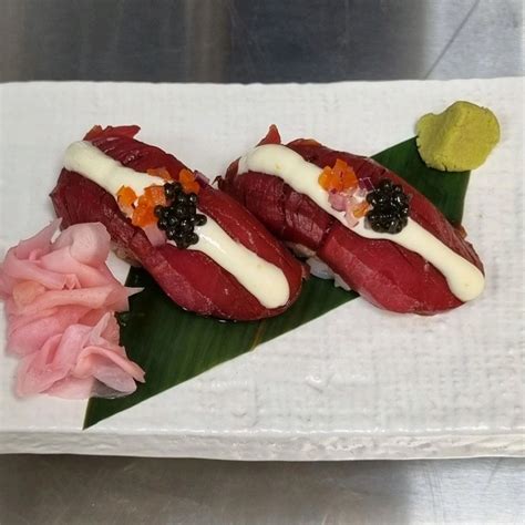 Bluefin Tuna Nigiri With Caviar 🍣🐟 Samitha Jay