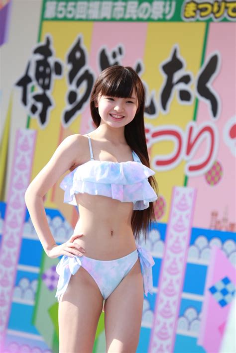 Tina Nakamura La Japonesa De 12 Años Que Tiene Un Cuerpo Demasiado