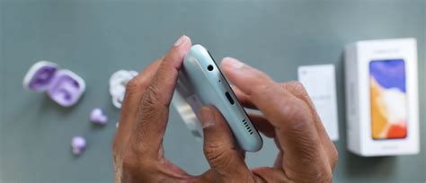 Tr N Tay Samsung Galaxy F M N H Nh R Ng L N Hi U N Ng N Pin Kh Ng Mah Gi Ch T